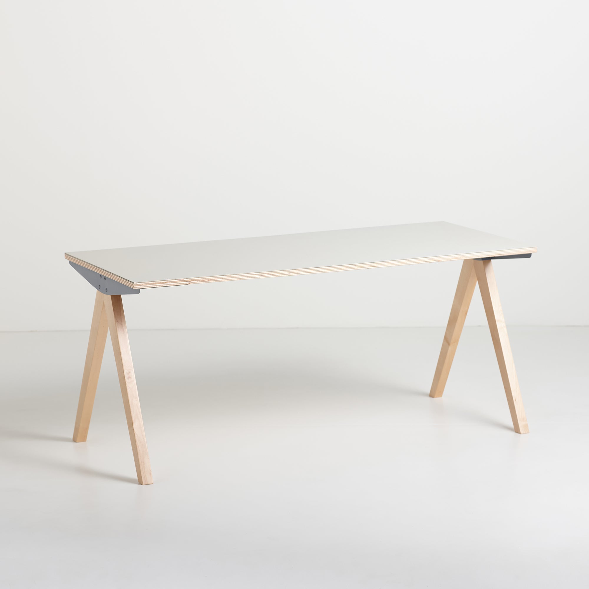 TABLE LINOLEUM / COMPASS WOOD LEG – Park Side Market